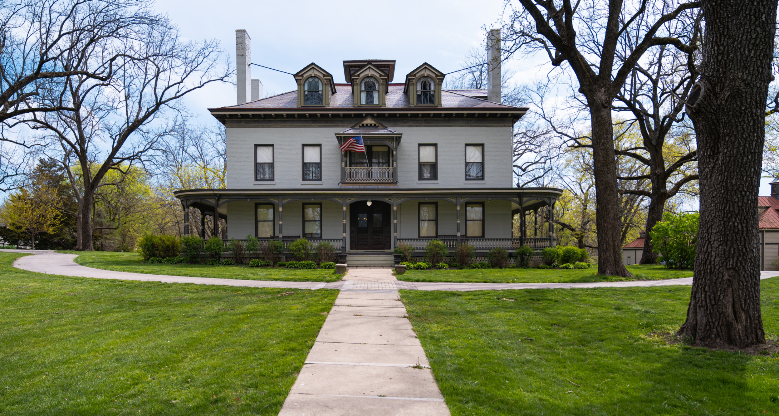 Let's Visit Independence Mo on Independence Day